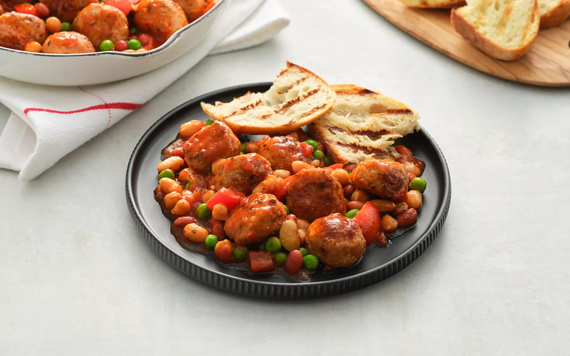 Saucy Meatballs with Beans | Leggo's